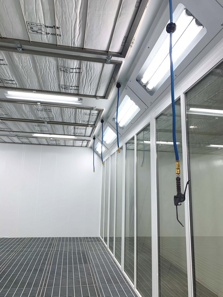 Case Sharing – Hazardous Location Tube Light for Car Painting Spray ...